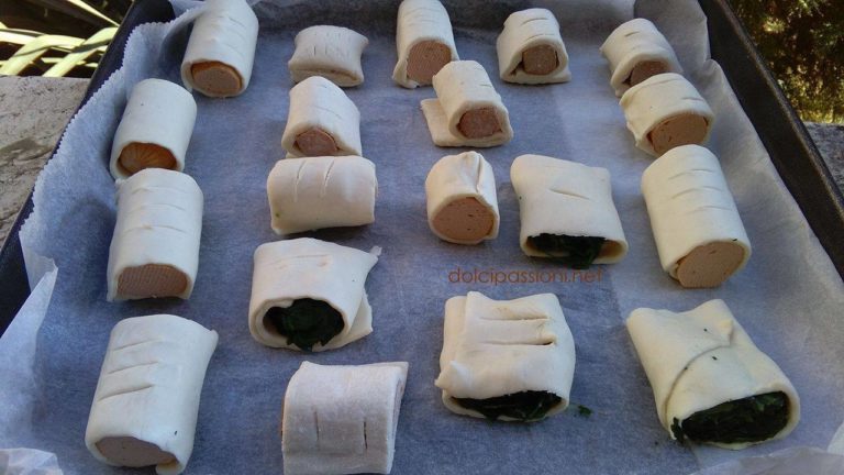 Rusticini veloci con wurstel o spinaci - Dolci Passioni