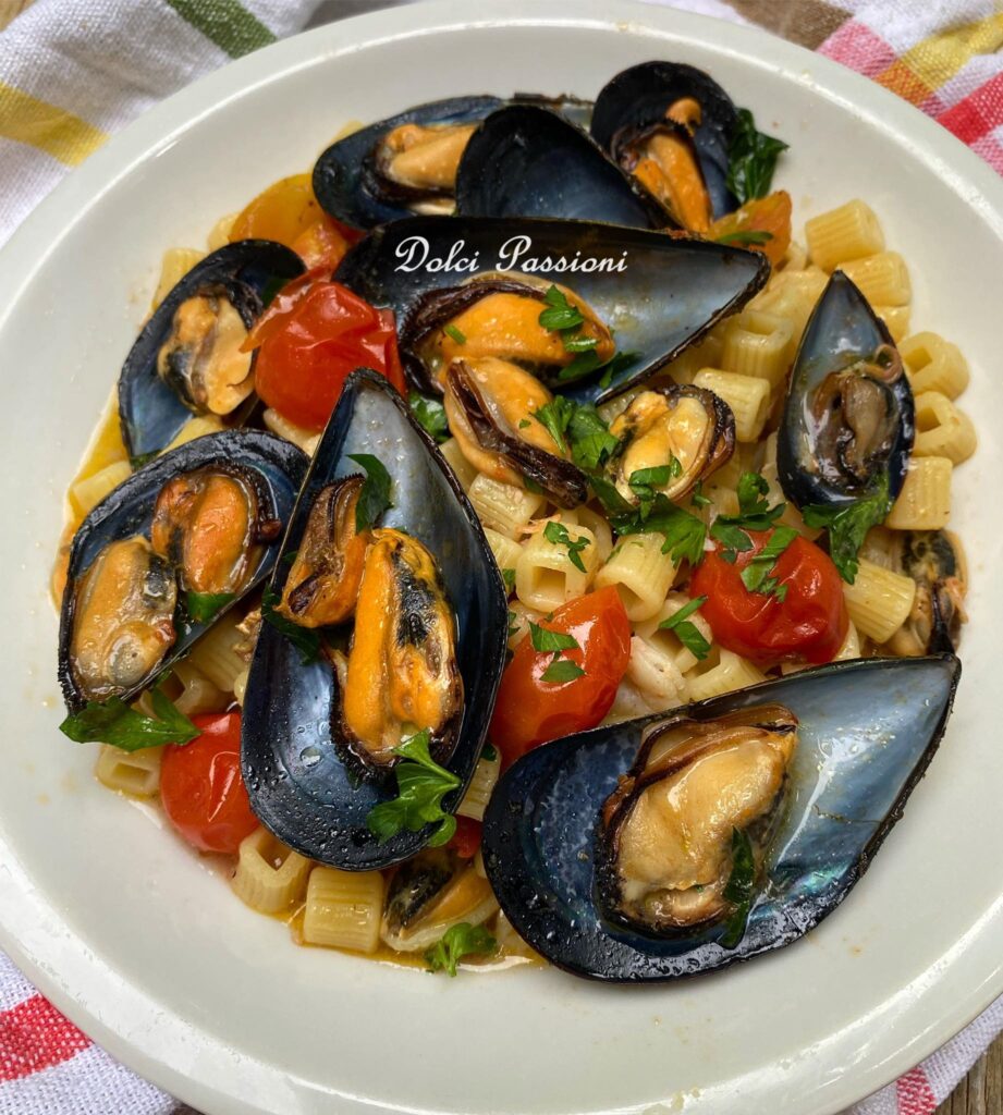 Tubettini con le cozze- ricetta tradizionale Tarantina - Dolci Passioni